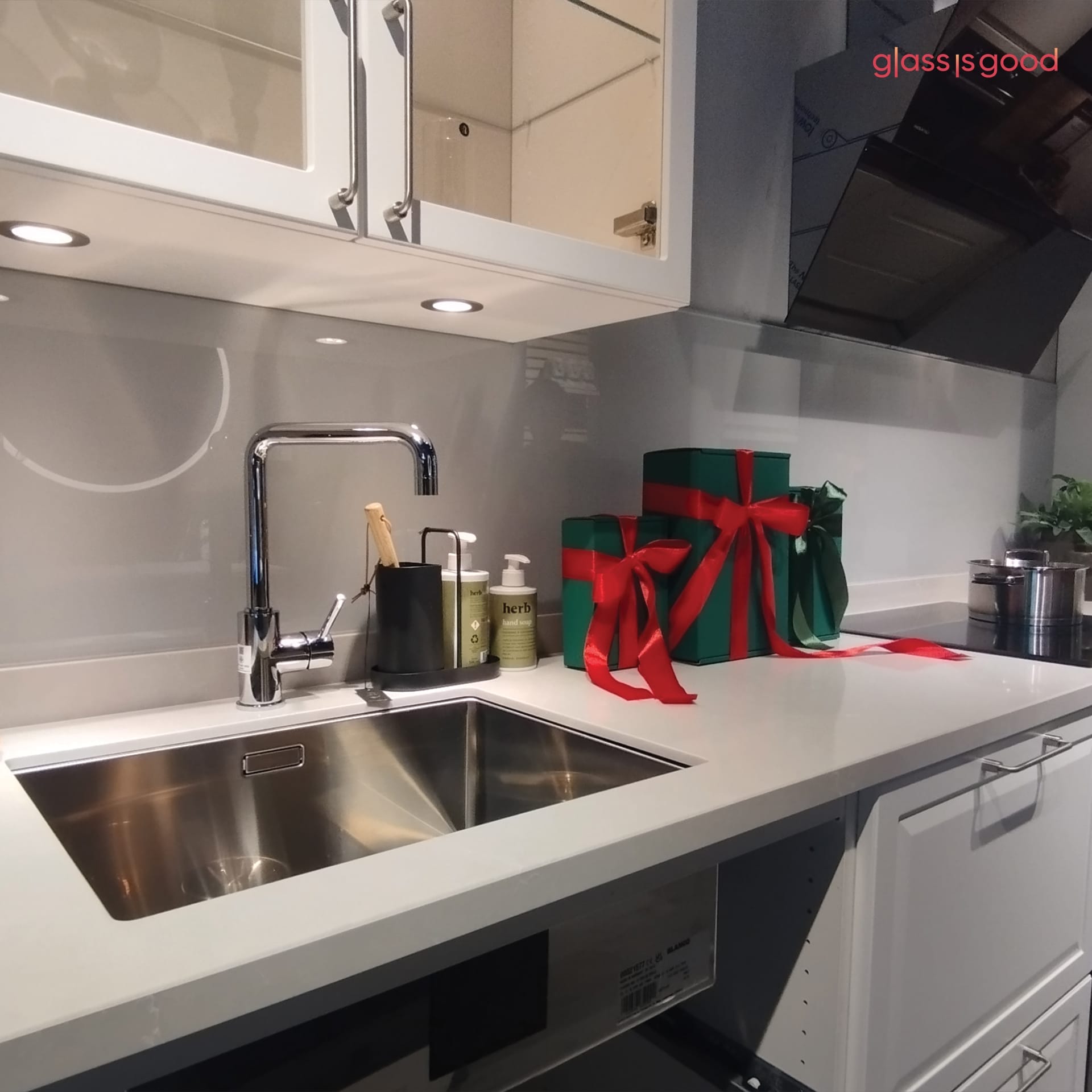 Showroom Kvik CDC | Glass is Good